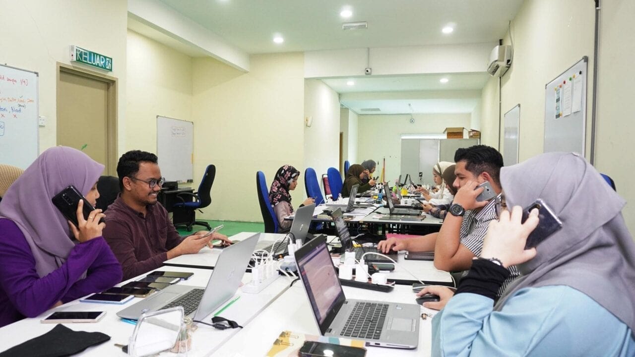 Be A Part Of Our Team (EMPLOYEE) | Lazic Group